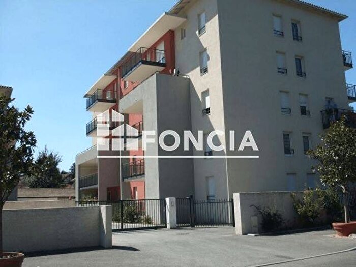 Appartement à louer - Montbernier, Bourgoin-Jallieu - 2 pièces - 1 chambre