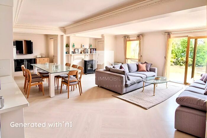 Maison à vendre - La Crau, Centre-ville - 4 pièces - 3 chambres