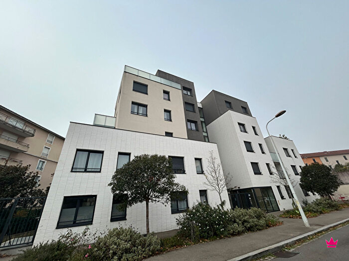 Appartement à vendre - Lyon e , Grand Trou, Moulin à vent, Petite Guille - 3 pièces - 2 chambres