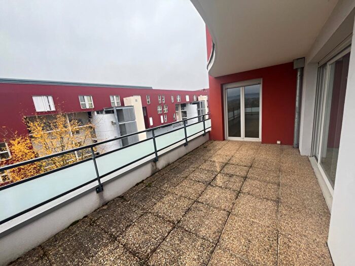 Appartement à louer - LIsle-dAbeau, Chardonnerets, Louis Pergaud - 2 pièces - 1 chambre