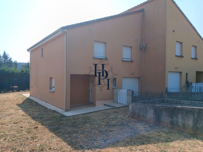 Maison 5 pièces à L'Hospitalet-du-Larzac, à louer