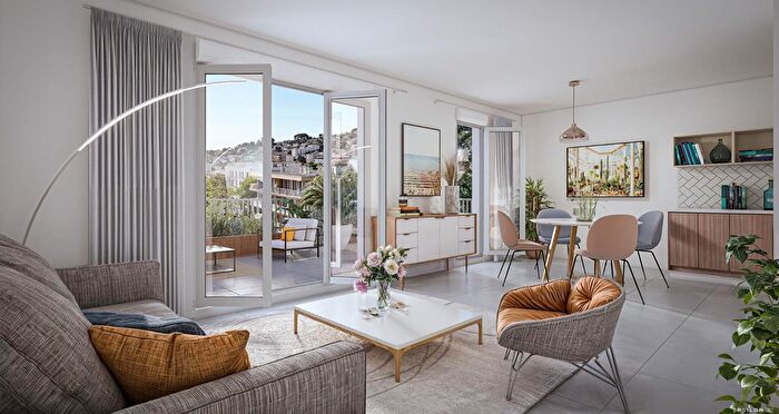 Appartement à vendre - La Ciotat - 5 pièces - 4 chambres