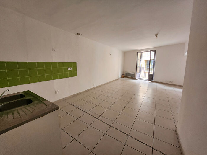 Appartement à vendre - Uzès - 3 pièces - 2 chambres