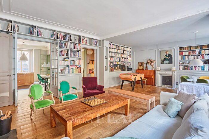 Appartement à vendre - Paris e , Elysée, Madeleine - 7 pièces - 4 chambres