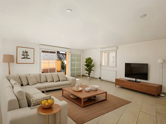 Appartement à vendre - Vendenheim - 5 pièces - 3 chambres