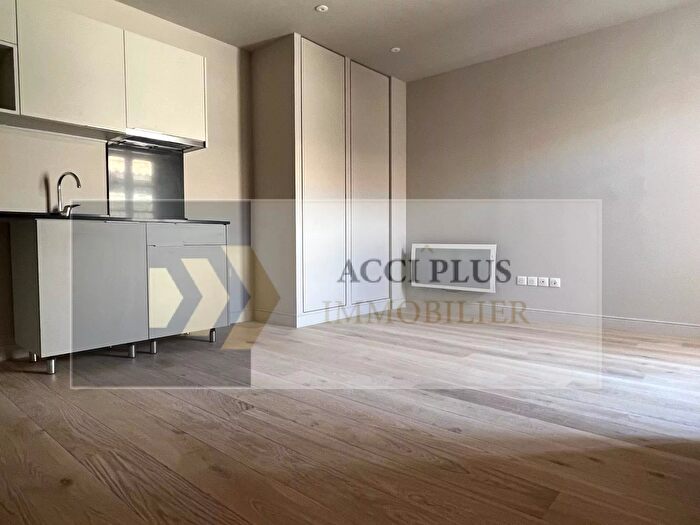 Nîmes, Ecusson, Arènes - Appartement 2 pièces à louer