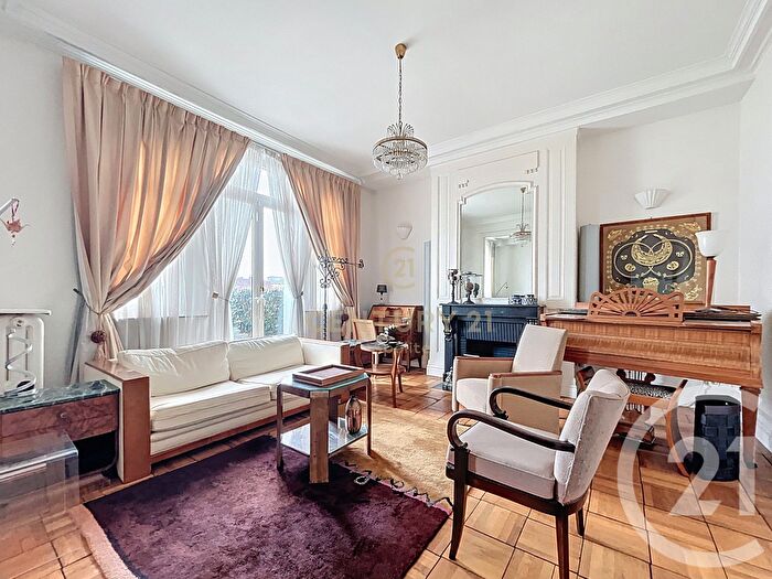 Appartement à vendre - Marcq-en-Bar ul, Plouich, Clémenceau, Calmette - 6 pièces - 4 chambres