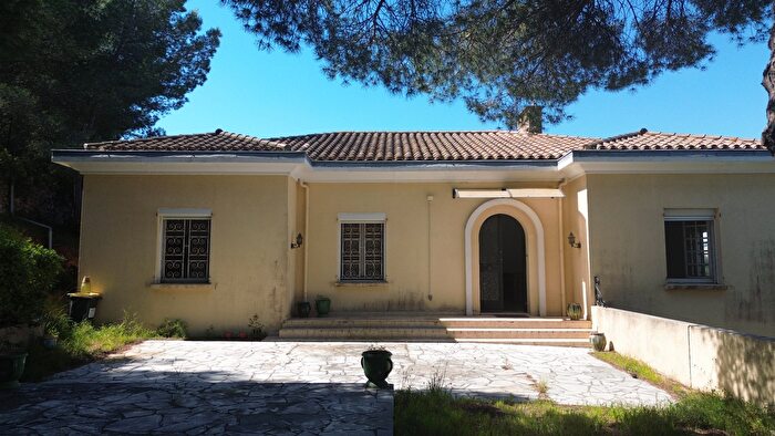 Maison à vendre - Sète, Saint-Clair - 6 pièces - 5 chambres