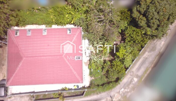 Maison à vendre - Petit-Bourg - 10 pièces - 7 chambres