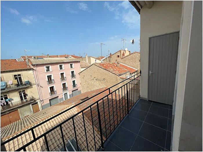 Appartement à louer - Béziers, Champ de Mars - 3 pièces - 2 chambres