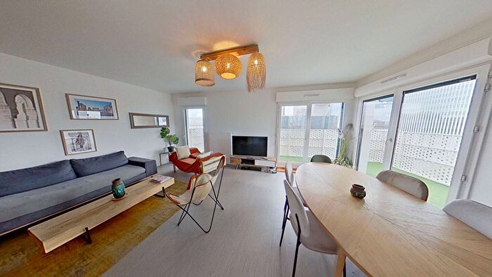 Appartement à louer - Parc-La Boule- Champs Pierreux, Nanterre - 5 pièces - 4 chambres