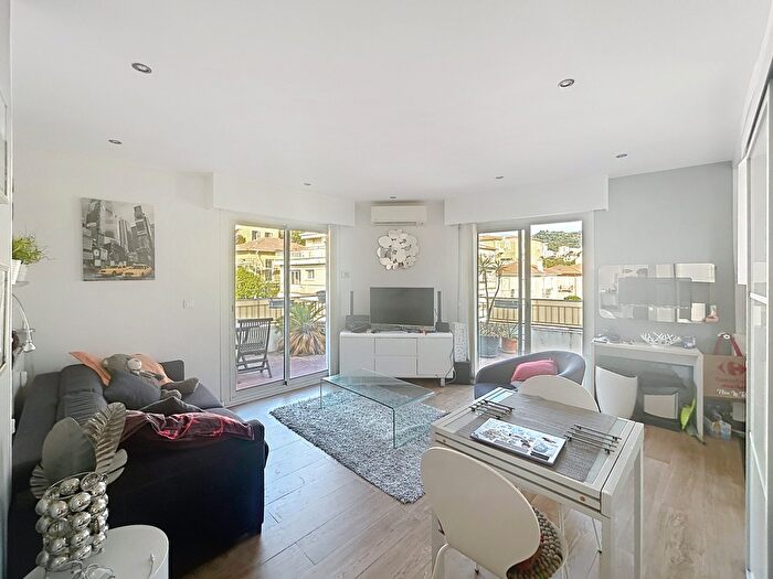 Nice, Poètes - Appartement 1 pièce à vendre