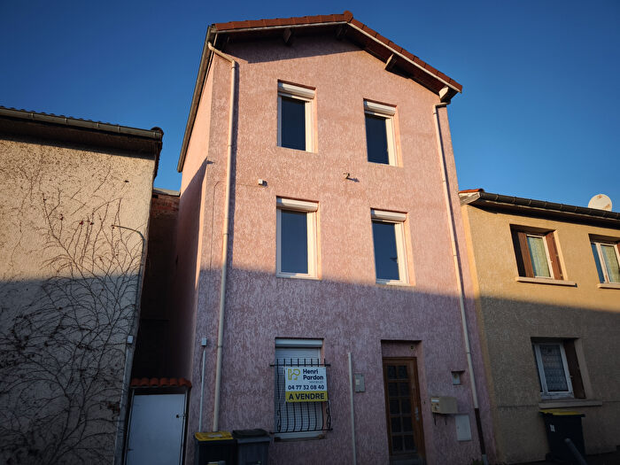 Maison à vendre - Andrézieux-Bouthéon - 5 pièces - 4 chambres