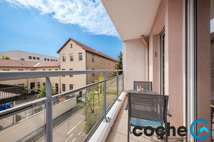 Décines-Charpieu, Bonneveau - Appartement 3 pièces à vendre