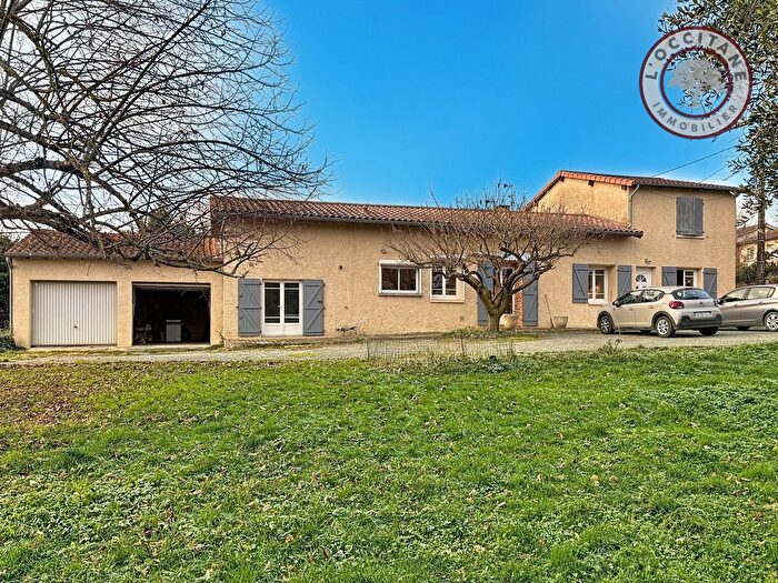 Maison à vendre - Montaigut-sur-Save - 8 pièces - 5 chambres