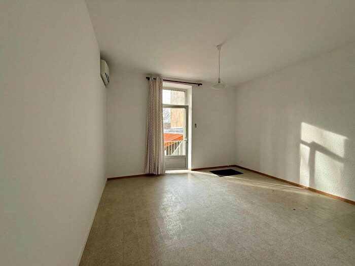 Appartement à louer - Lopy-chemin des Deux Routes, Avignon - 4 pièces - 3 chambres