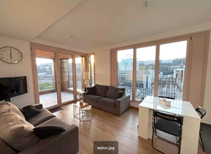 Lyon 2ème, Perrache, Confluence - Appartement 3 pièces à vendre