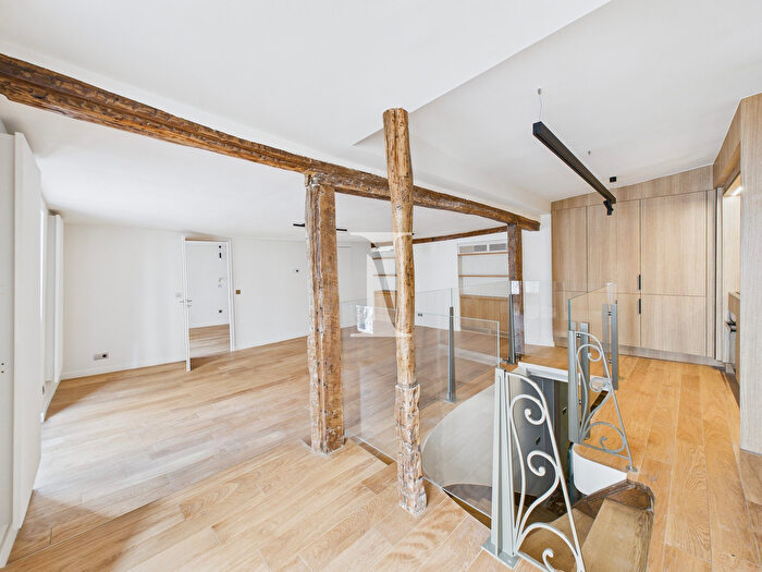 Appartement à vendre - Paris e  - 3 pièces - 2 chambres