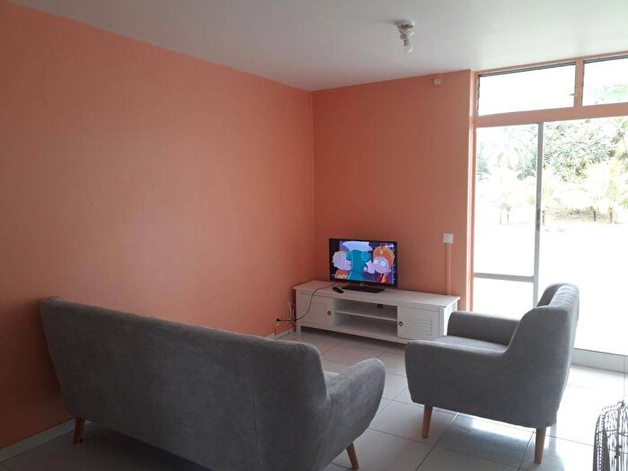 Appartement à louer - Les Abymes - 3 pièces - 2 chambres