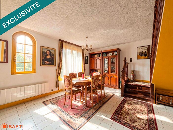 Maisons à vendre et appartements à louer - 3