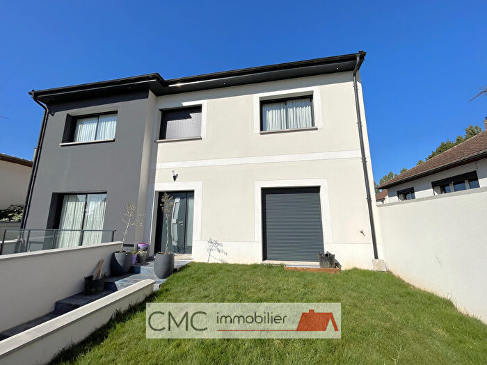 Maison 5 pièces à vendre à Luisant