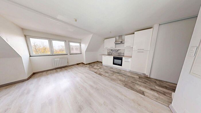 Est, Altkirch : Appartement 2 pièces à louer