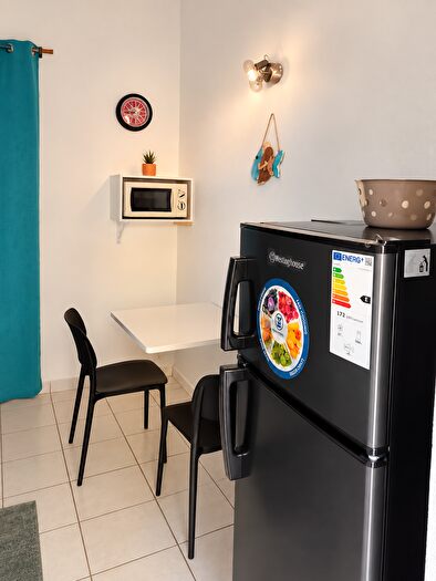Petit-Bourg : Appartement 1 pièce à louer