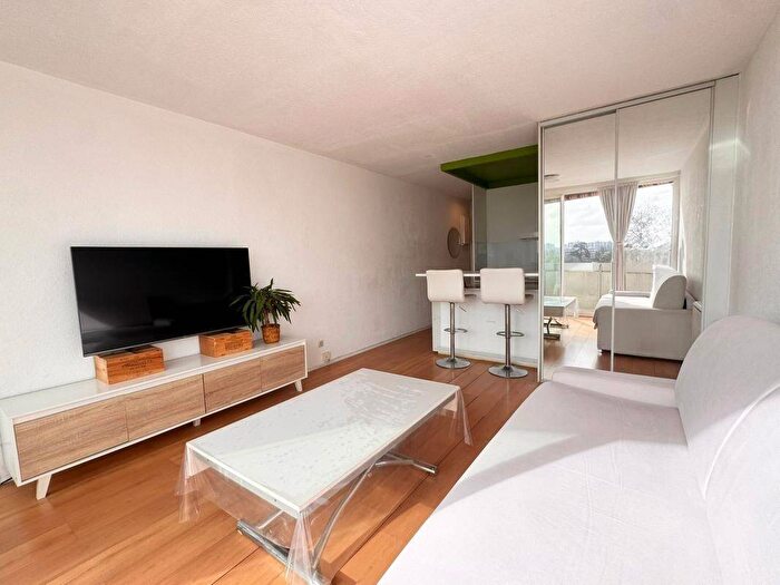 Caudéran, Bordeaux : Appartement 1 pièce à louer