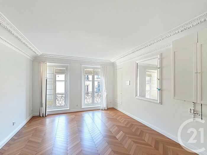 Appartement 4 pièces à vendre à Paris 18ème, Barbès, Château Rouge