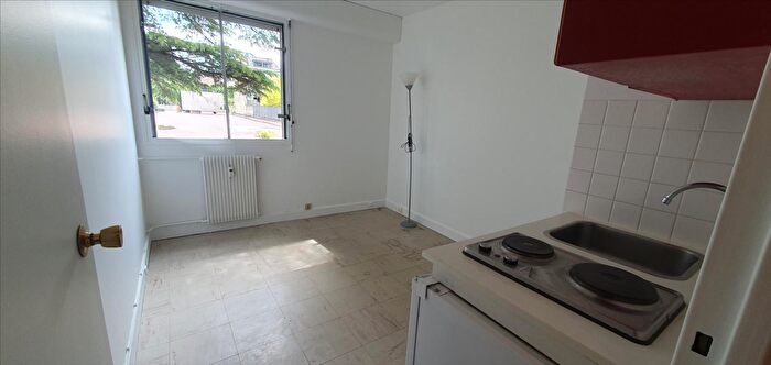 Appartement 1 pièce à louer - Nanterre, Centre-ville