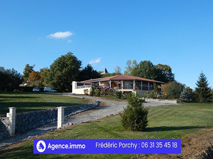 Maison à vendre - Monlaur-Bernet - 5 pièces - 2 chambres