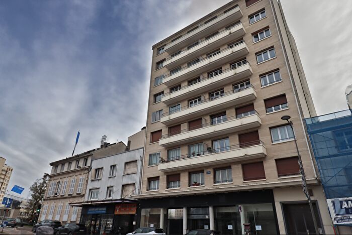 Appartement à vendre - Troyes, Gare - 4 pièces - 2 chambres