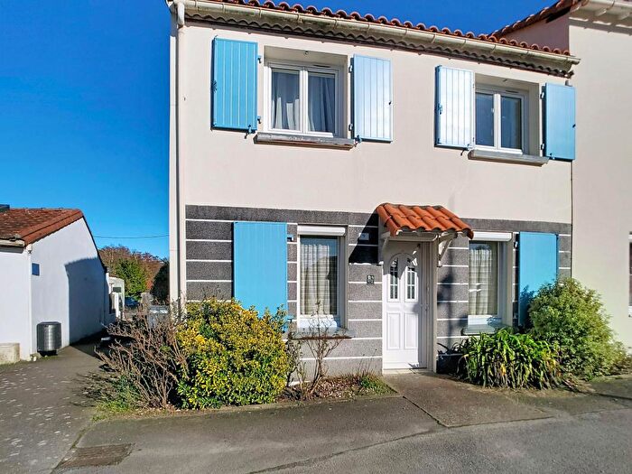 Maison à vendre - Saint-Sébastien-sur-Loire, Est - 4 pièces - 2 chambres