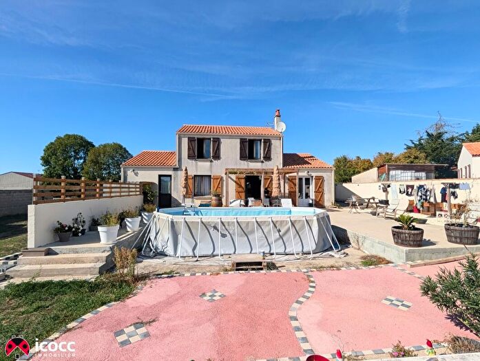 Saint-Michel-en-l'Herm - Maison 4 pièces à vendre