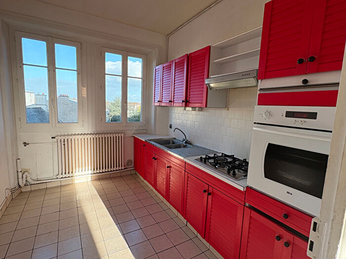 Appartement à louer - Saint-Brieuc, Centre-ville, Saint-Michel, Le Légué, Notre-Dame - 4 pièces - 3 chambres