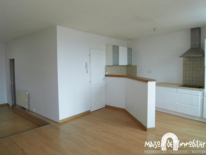 Cognac, Champ de Foire : Appartement 3 pièces à louer