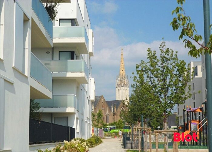 Appartement 3 pièces à vendre à Quartiers Centre, Saint-Hélier, Gare