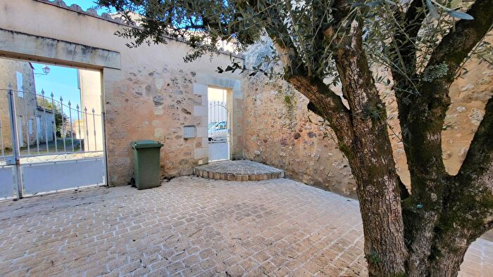Maison à vendre - Villefranche-de-Lonchat - 5 pièces - 3 chambres