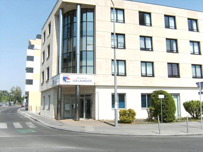 Appartement à louer - Pessac, Compostelle, La Paillère - 1 pièce