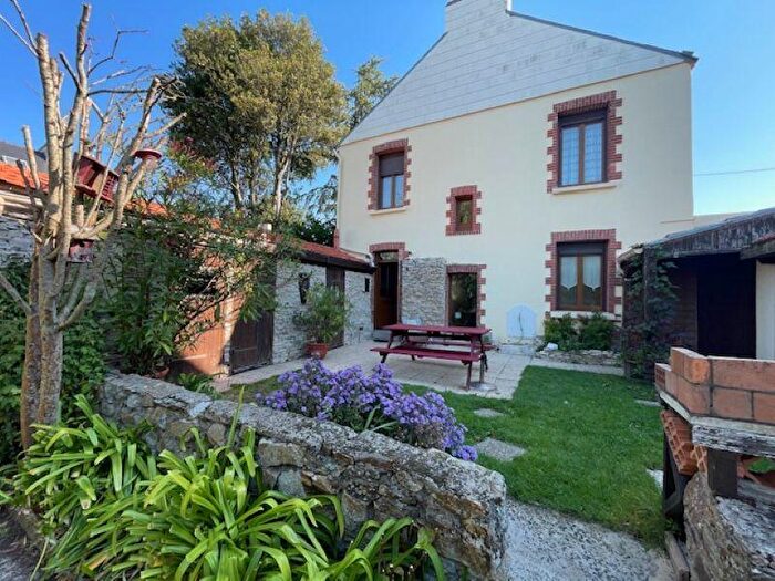 Maison à vendre - Saint-Nazaire, Nord - 6 pièces - 5 chambres