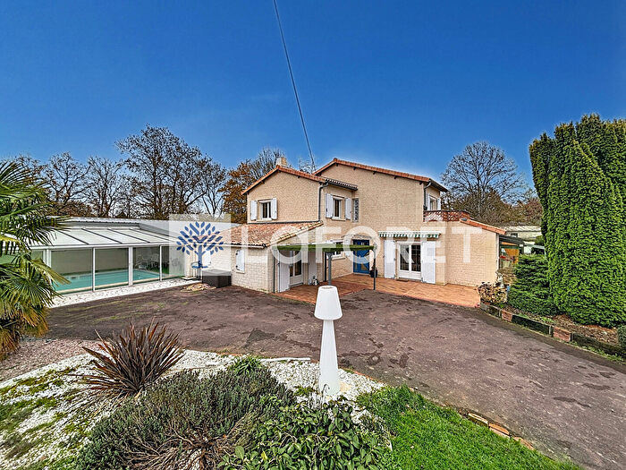 Maison à vendre - Bressuire, Chambroutet, Noirlieu, Noirterre - 6 pièces - 3 chambres