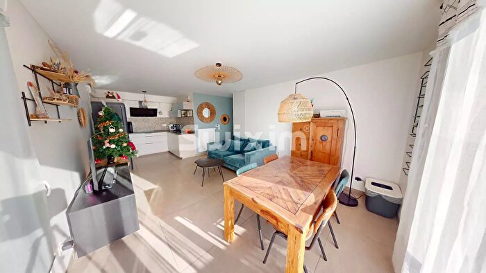 Appartement à vendre - Groisy - 3 pièces - 2 chambres