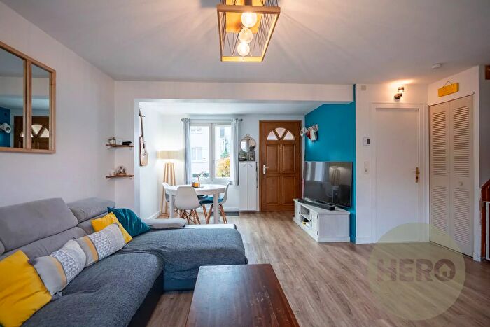 Maison à vendre - Plaisir, Aqueduc - 4 pièces - 3 chambres