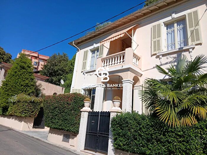 Maison à vendre - Nice, Fabron - 6 pièces - 3 chambres