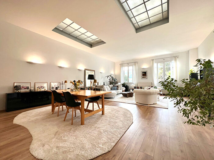 Appartement à vendre - Menton, Hôtel de Ville, Vieille Ville, Musée, Madone, Carnolès - 4 pièces - 3 chambres