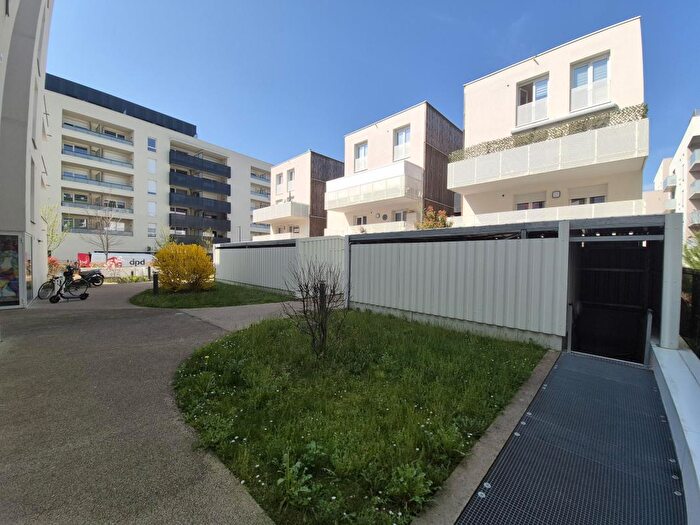 Appartement à vendre - Saint-Louis, Centre-ville - 3 pièces - 2 chambres