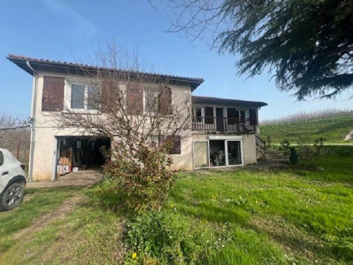Maison 5 pièces à louer à Aiguillon