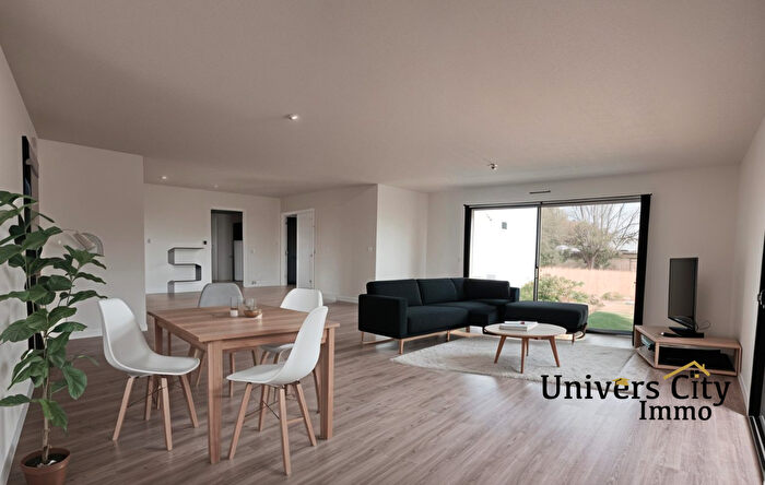 Maison à vendre - Le Loroux-Bottereau - 6 pièces - 4 chambres