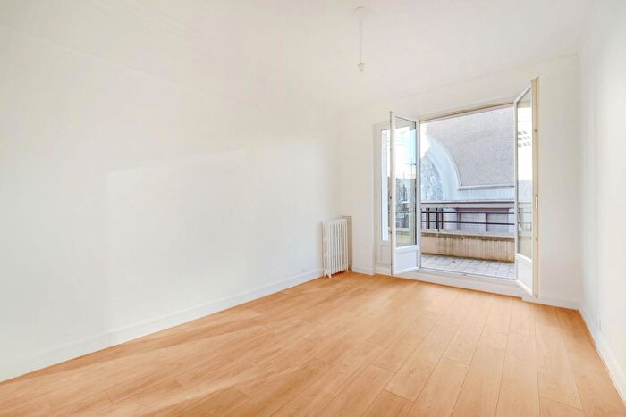 Appartement à vendre - Puteaux, Centre-ville - 2 pièces - 1 chambre