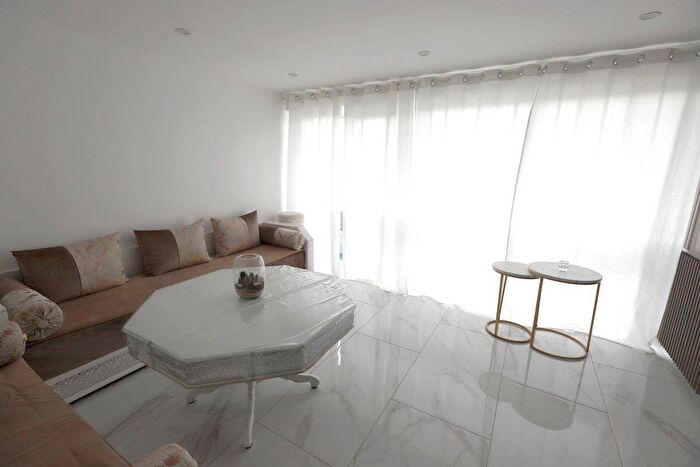 Appartement 3 pièces à louer à Route de Verneuil, Les Mureaux